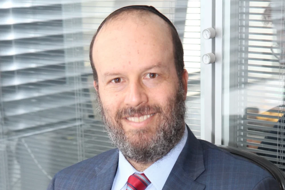 Advogado Brasileiro Leo Rosenbaum Lança a ULTRATECH SOLUTIONS nos EUA ...